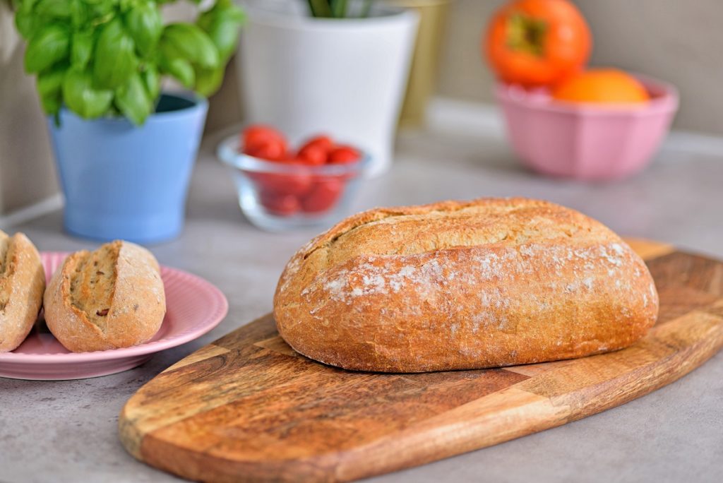 Zwykły bochenek chleba | hopnatalerz.pl